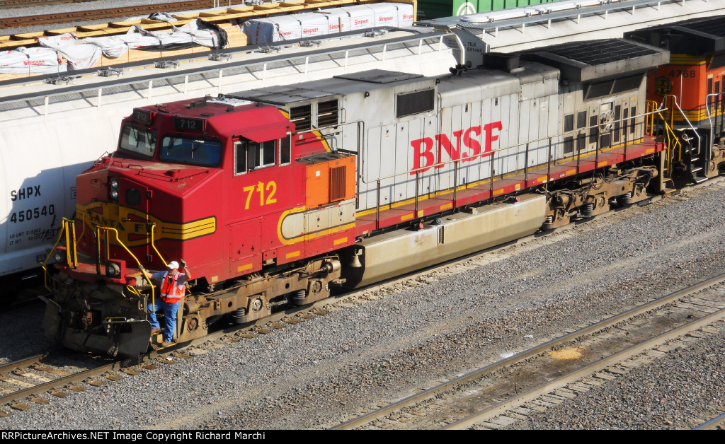 BNSF 712